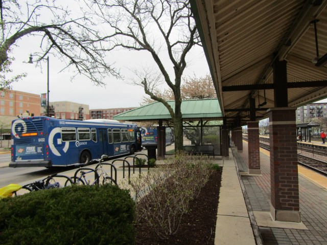 Pace field-tests leased e-bus, will probably cancel redundant Pace ...
