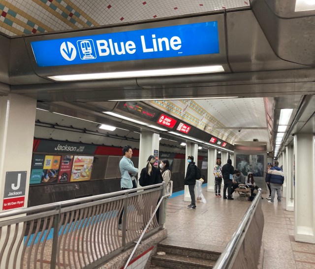 The Jackson 5: Spending five hours at the Jackson 'L' stops, a CTA ...