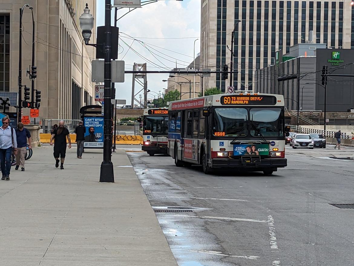 CTA is moving "digital destination signs," LED route info on front of ...