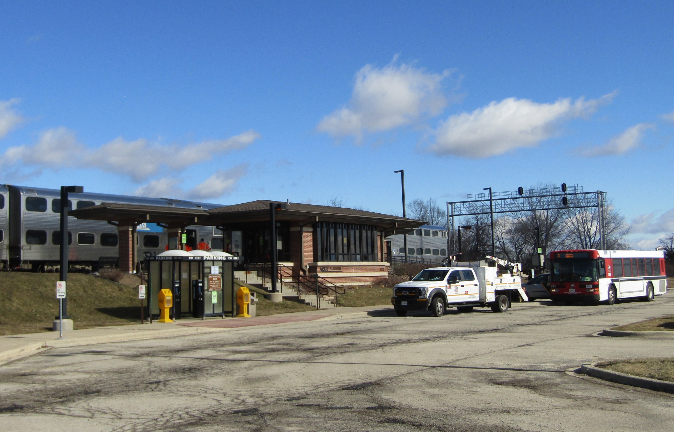 DeKalb's bus ridership to Metra's Elburn station is booming. Could the ...