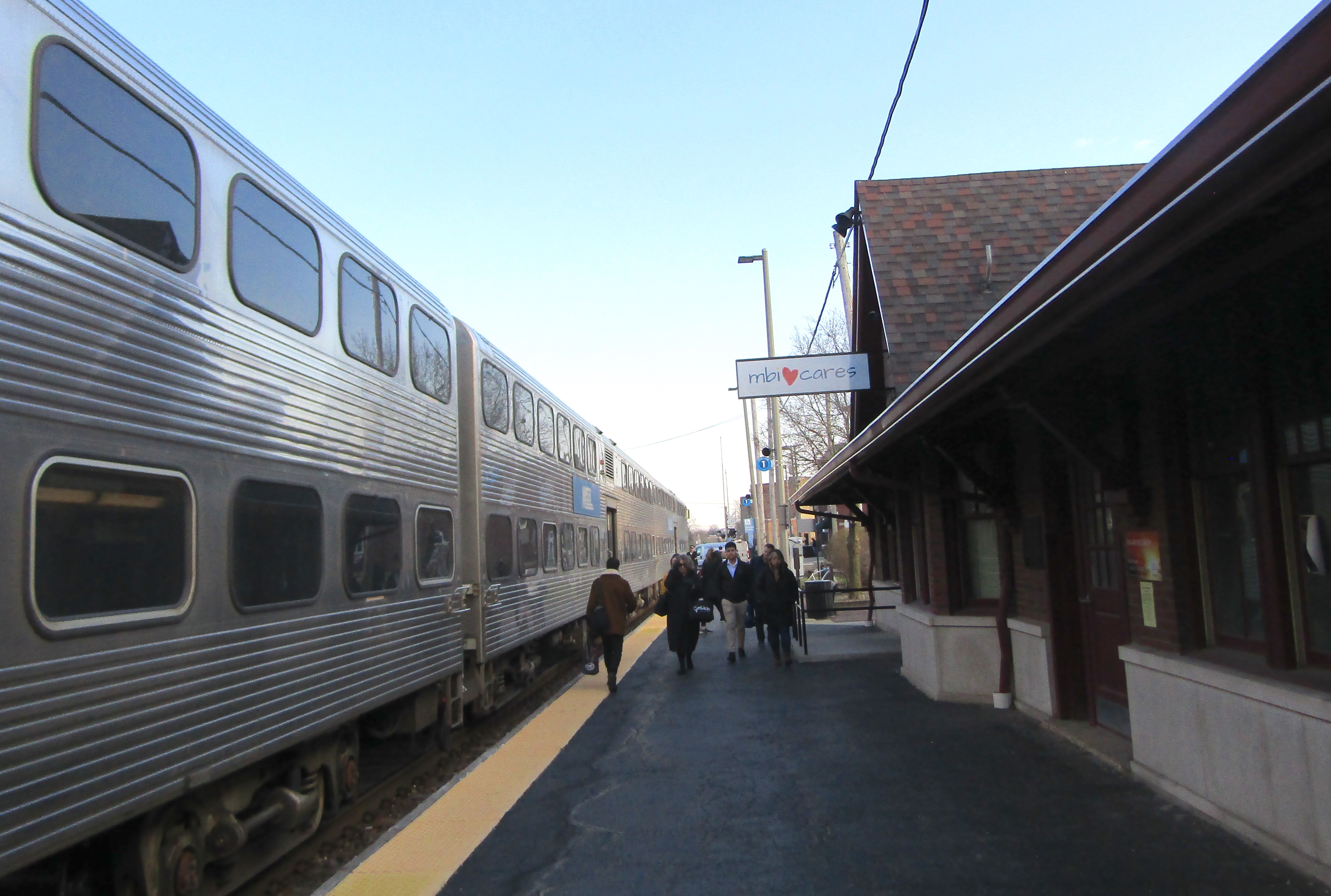 Metra is looking to build a rail yard to increase service on the Union ...