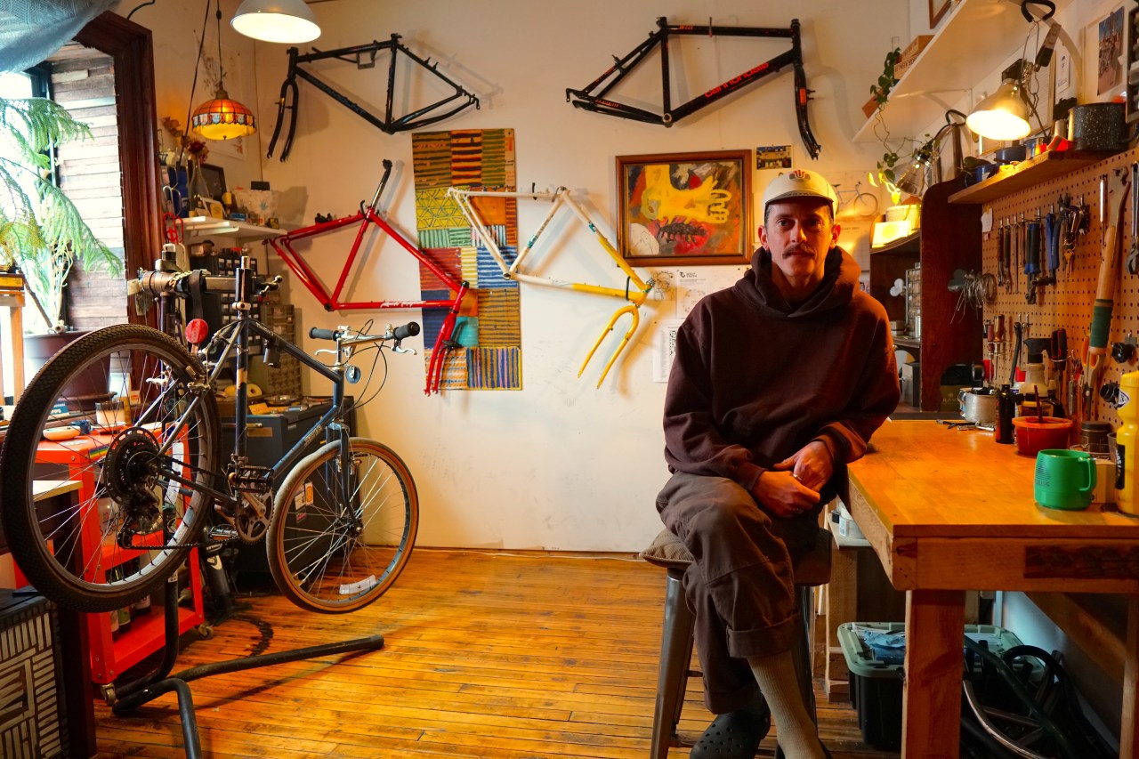 As many bricks-and-mortar bicycle retailers struggle to survive, a new ...