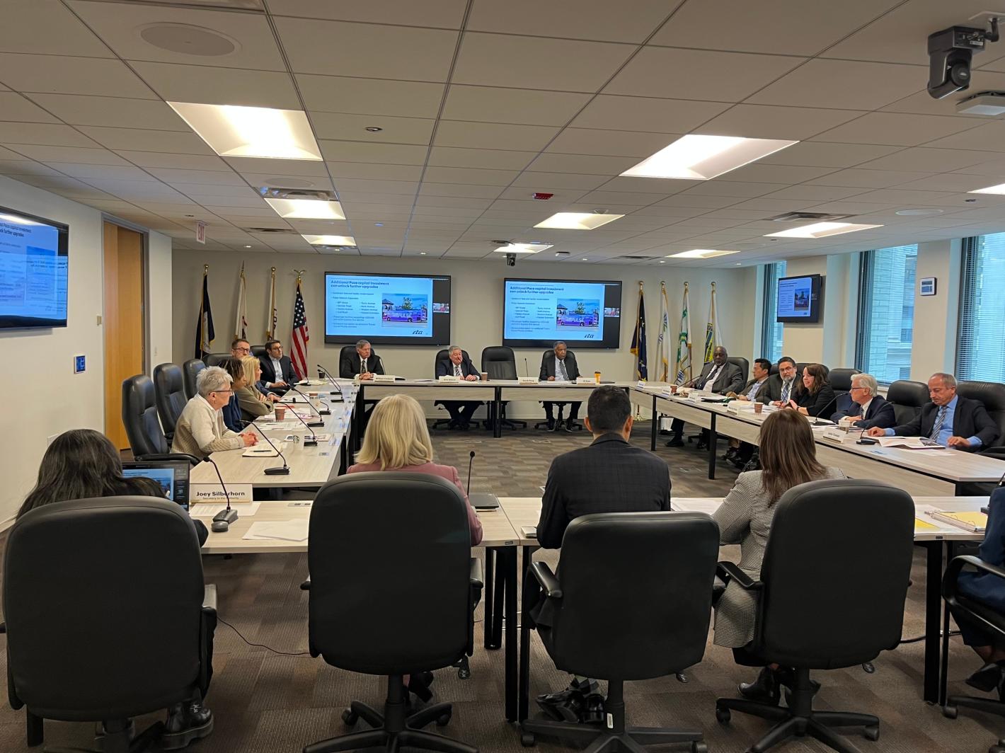 Dystopia or Utopia? Chicagoland transit officials discuss worst and ...